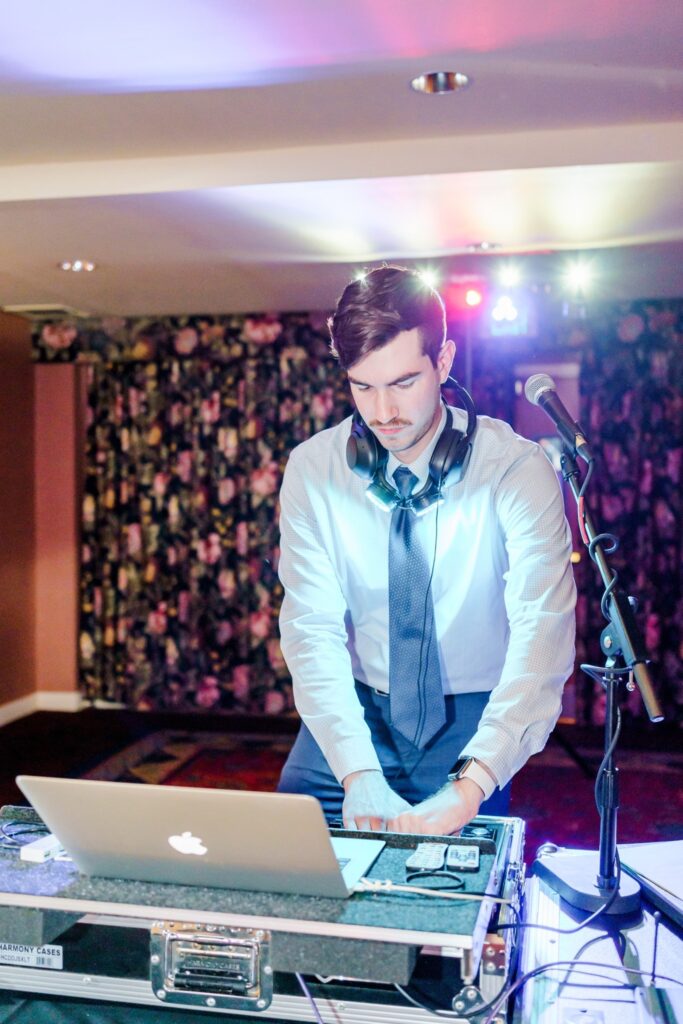 Tom Darling - A Main Event DJs